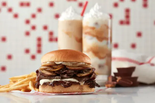 Freddy's New Prime Steakburger & Reese's Caramel PB Cup Concrete